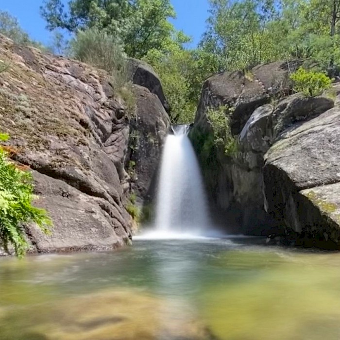 Cascata e moinhos da Candosa e Vila Boa - Serra da Cabreira ...
